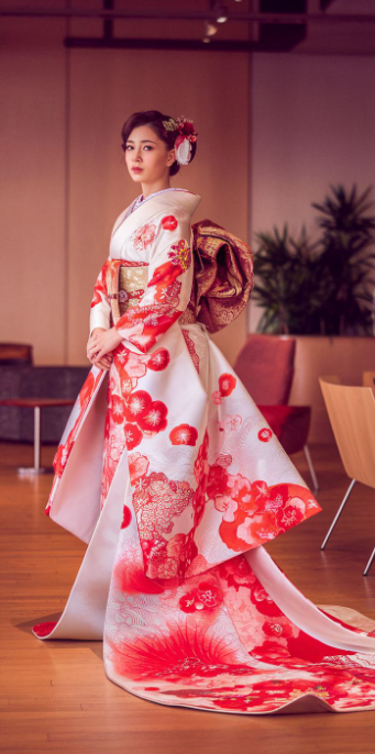 Japanese Wedding Attire: An Essential Guide for Brides in the UK ...